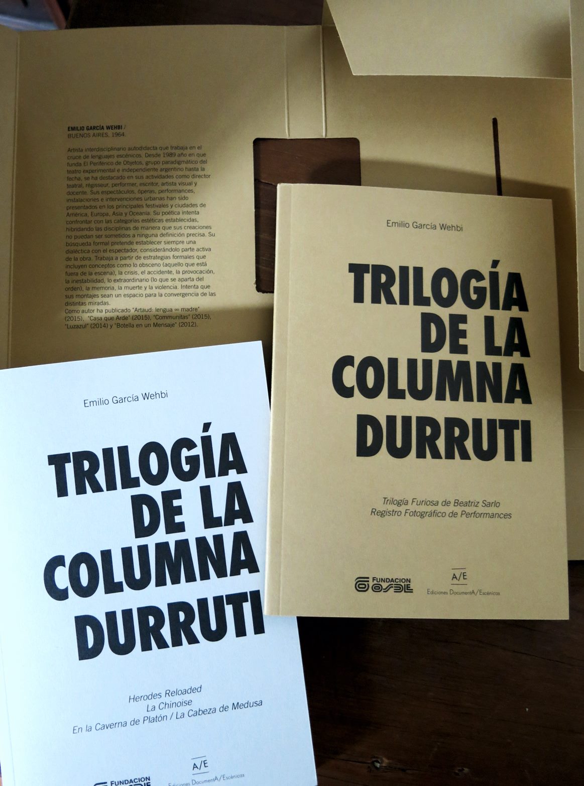 TRILOGÍA DE LA COLUMNA DURRUTI « Ediciones Documenta Escénicas