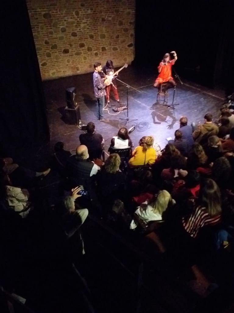 Inundación. El lenguaje secreto del que estamos hechos « Ediciones Documenta Escénicas